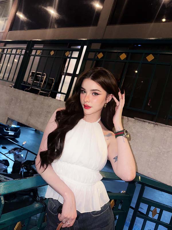 Jessie Vard แจกวาร์ป เจสซี่ วาร์ด สาวลูกครึ่ง อกใหญ่ นางแบบ เด็ด 18+